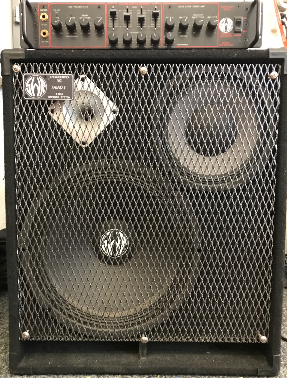 Bass-Amp SWR SM-400 mit Boxe SWR Triad - bassboutik